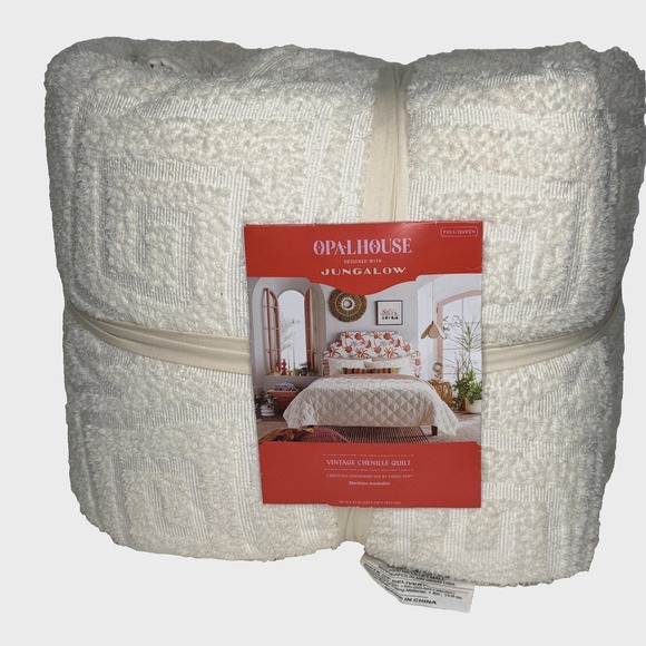 Opalhouse | Bedding | Opalhouse Jungalow Vintage Chenille Quilt ...